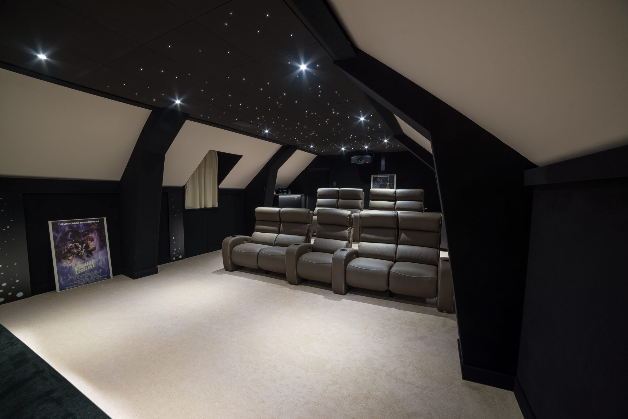 Faites concevoir votre salles de cinéma privée à la maison | Ocinema.fr